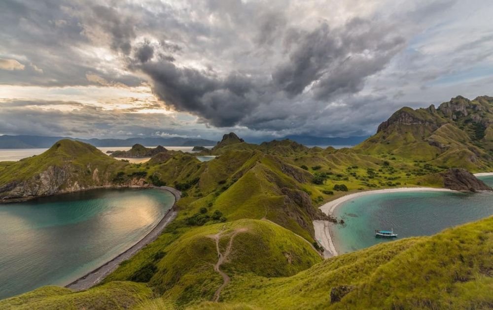 Destinasi Wisata di NTT Terbaik dan Paling Ramai Dikunjungi