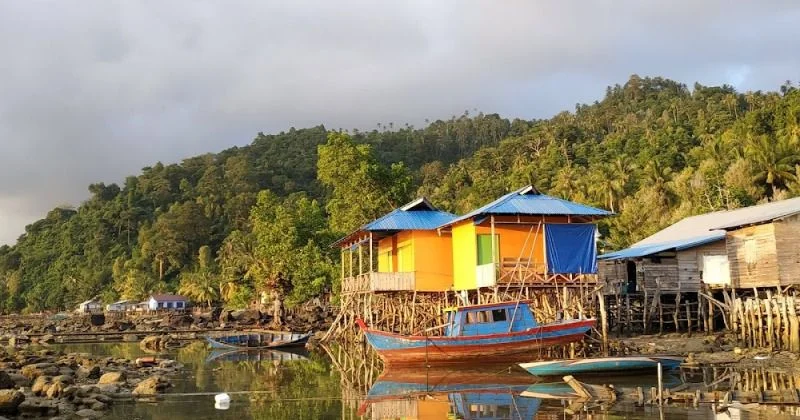 Penginapan di Pulau Lemukutan, Destinasi Wisata yang Cantik dan Alami ...